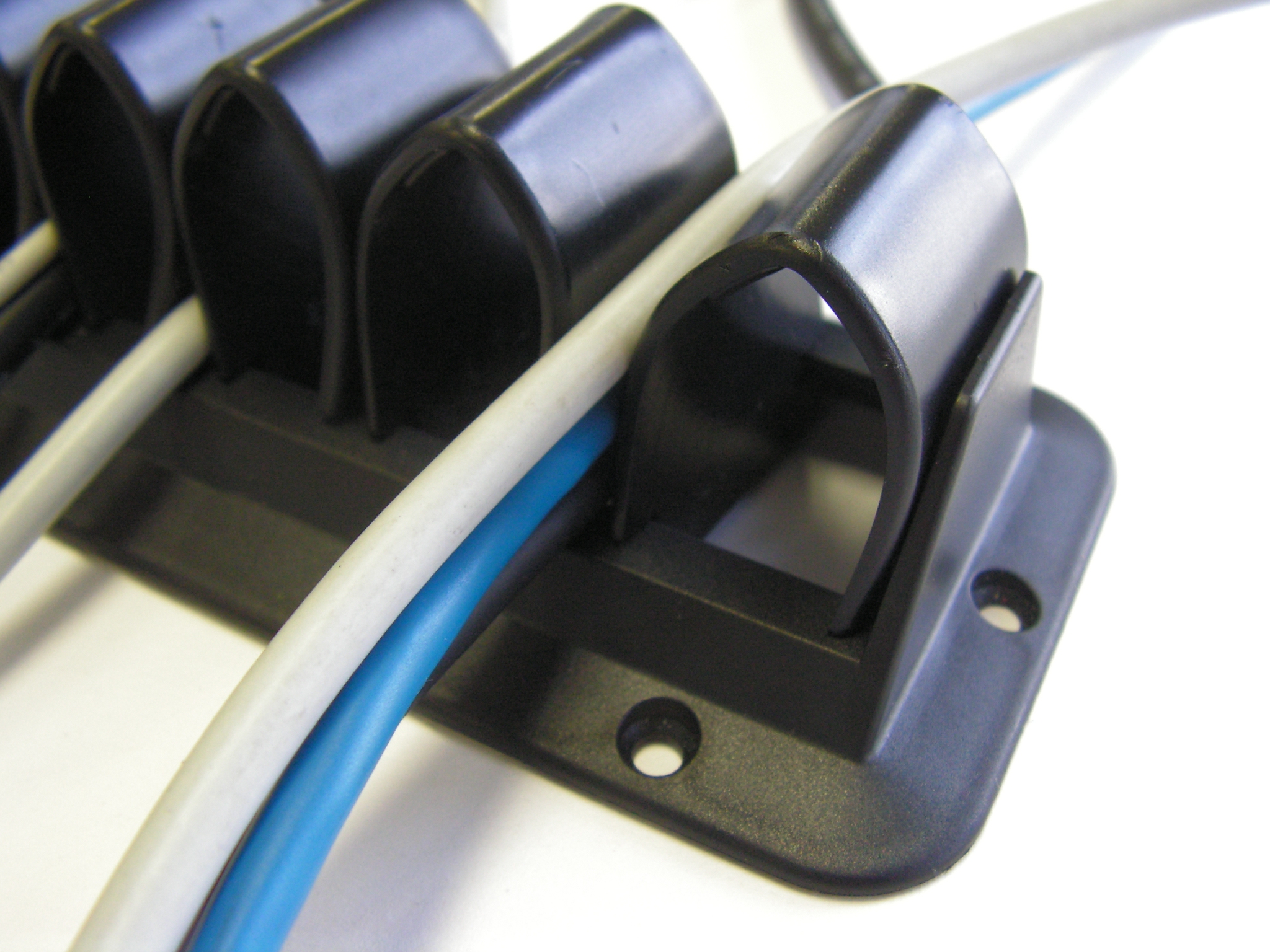 Thovip Workspace Solutions - Cable Grips